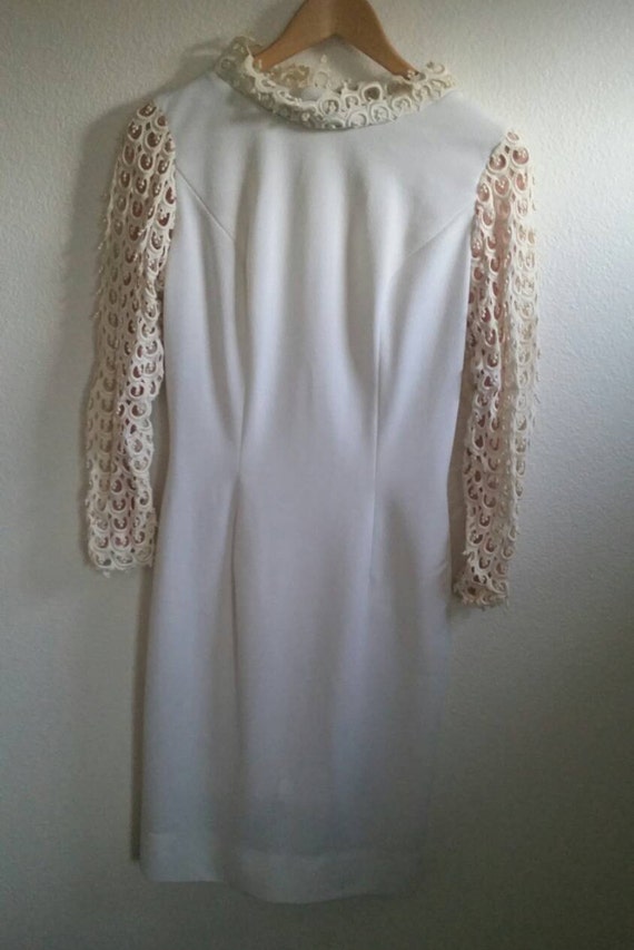 Vintage White mod dress with crown trim - Gem