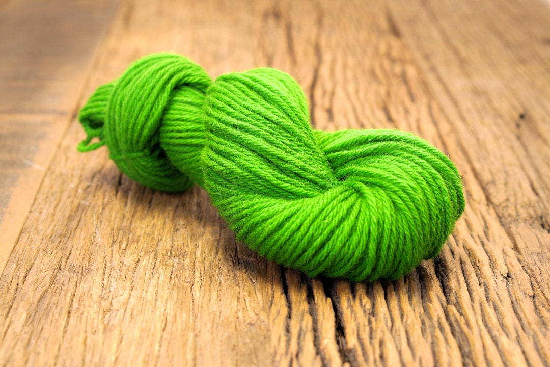 Aran Wool Yarn Bright Green Color - 100g/119m - 100% New Zealand Wool ...