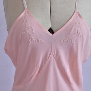 Vintage 1930s 1940s Embroidered Pale Pink Rayon Crepe Step in Teddy ...