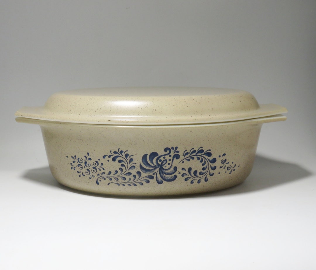 Pyrex Homestead Casserole 2 1/2 Qt. Covered Casserole Dish With Cover ...