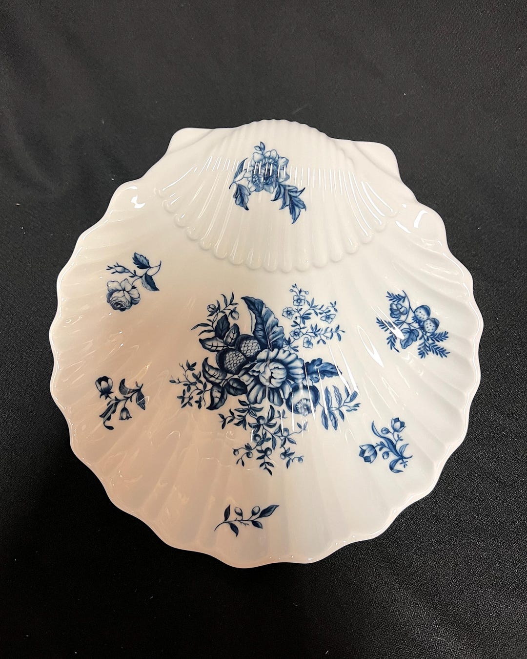 Royal Worcester HANBURY Large Shell Shape Dish 8 1/2" - Etsy