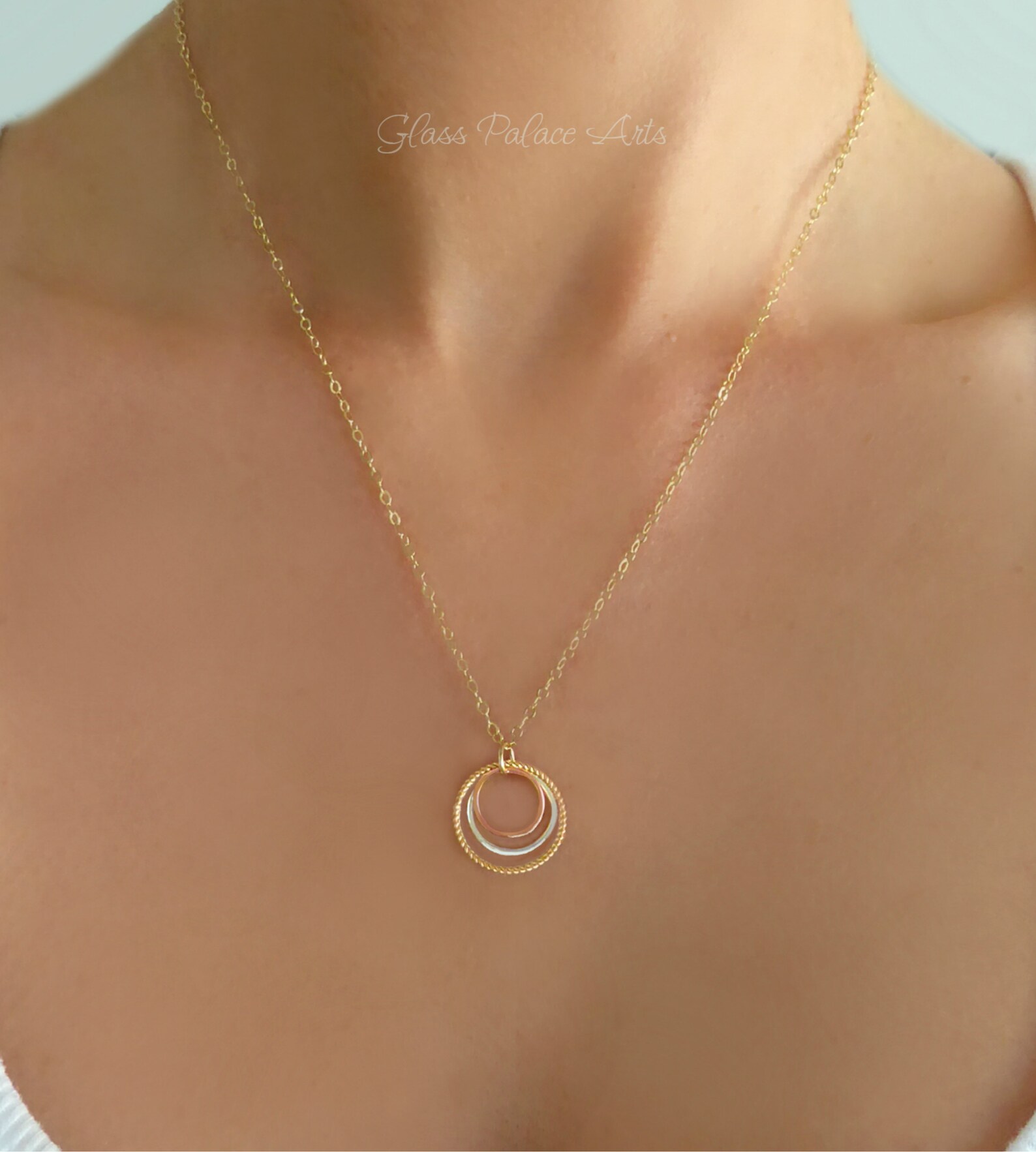 Three Circle Necklace Family of Three Sisters Linked Circle - Etsy