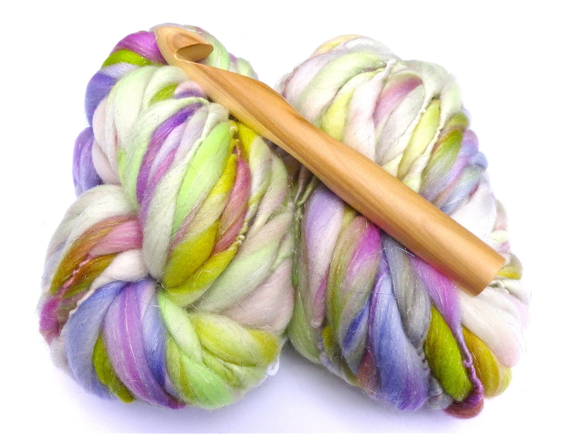 Lady Slipper Infinity Cowl Circle Scarf Ultra Thick Chunky Knit Pale ...