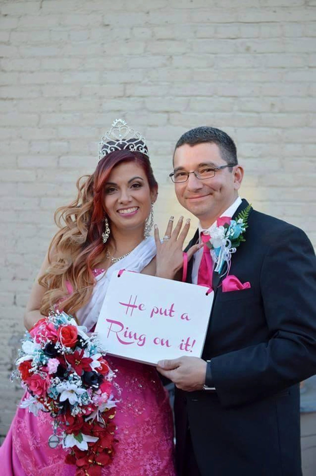 Bridal Wedding Sign, He Put a Ring on It Sign, Personalize Names and ...