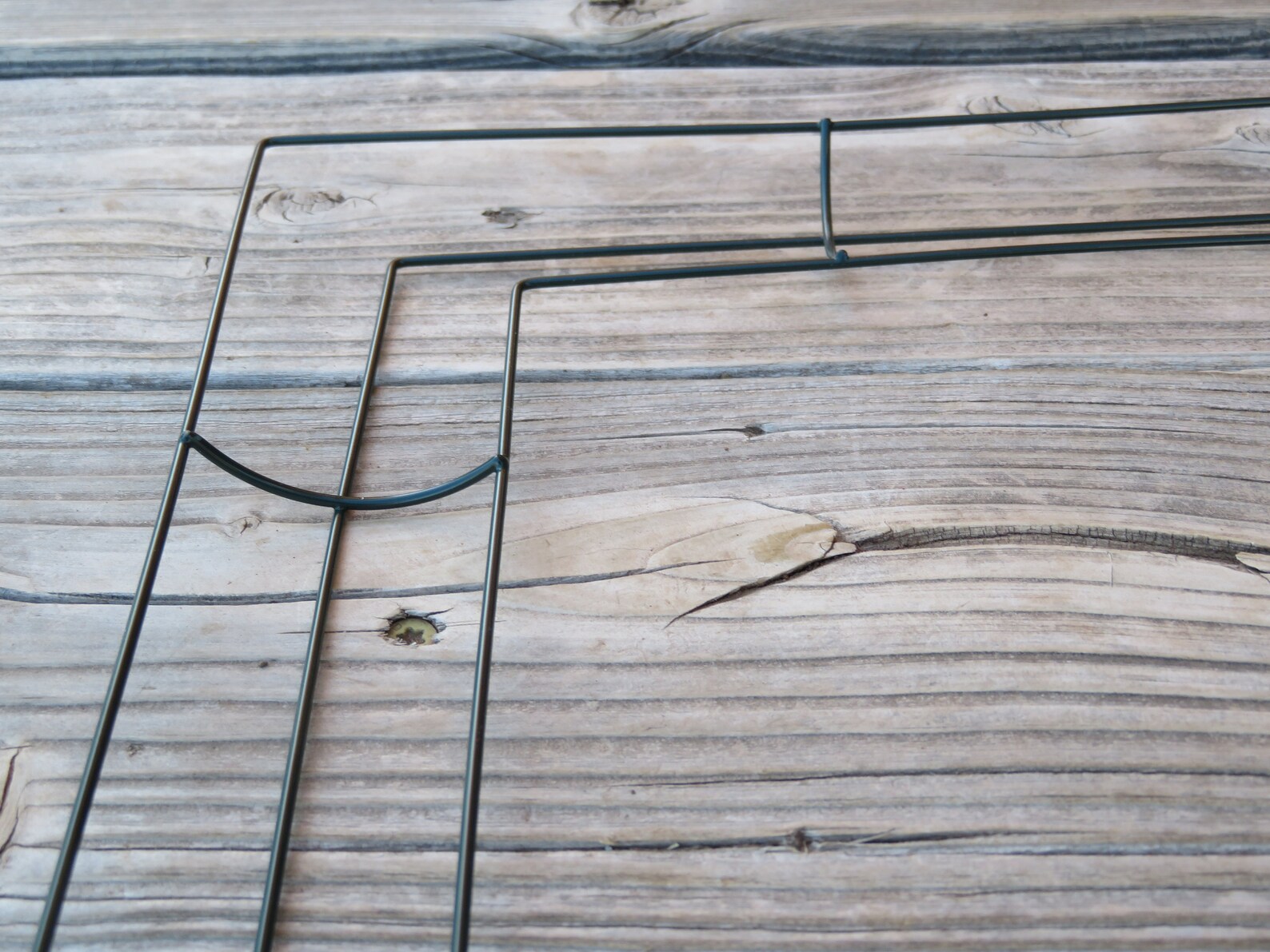 Square Wreath Form Wire Wreath Baseappx 14 by 14 - Etsy