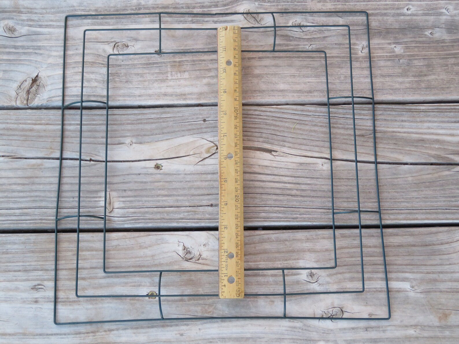 Square Wreath Form Wire Wreath Baseappx 14 by 14 - Etsy