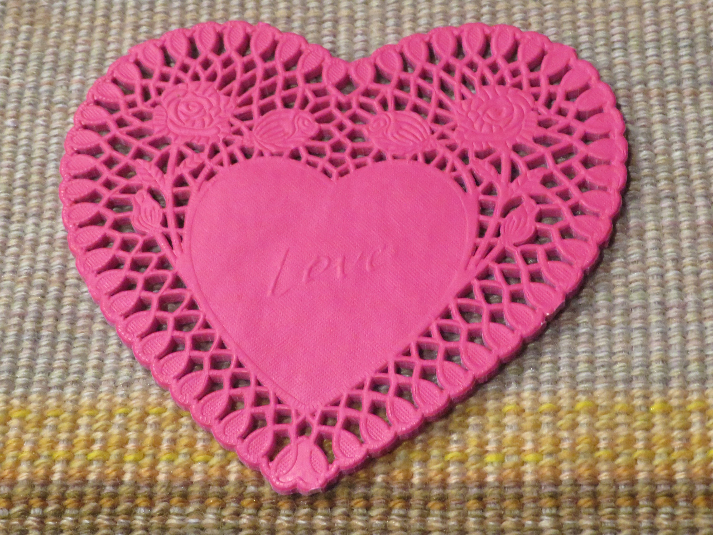 6 Inch Heart Tissue Doilies30/pkgwhitereds | Etsy