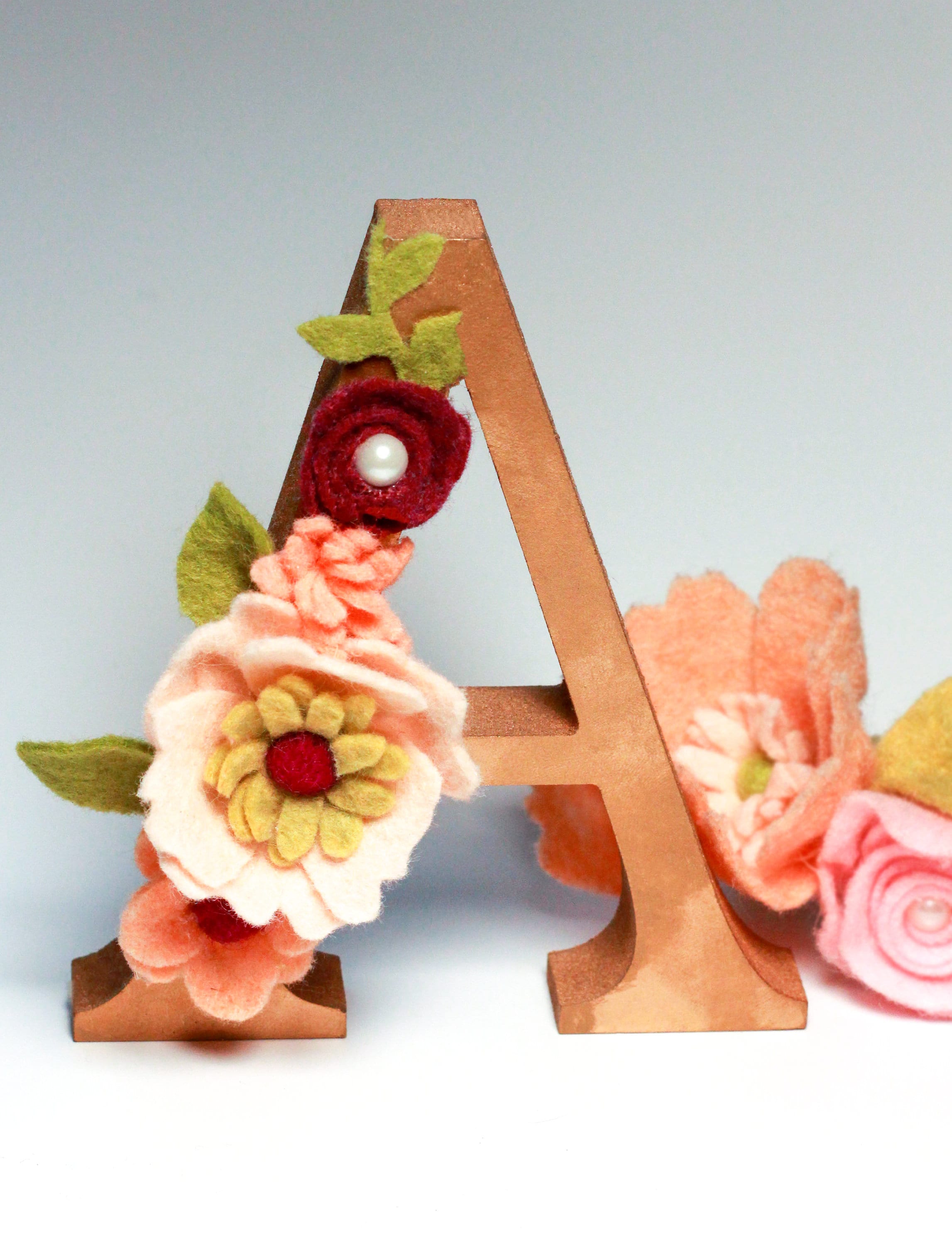 Custom Wooden Floral Letters Wool and wood flower letters - Etsy 日本
