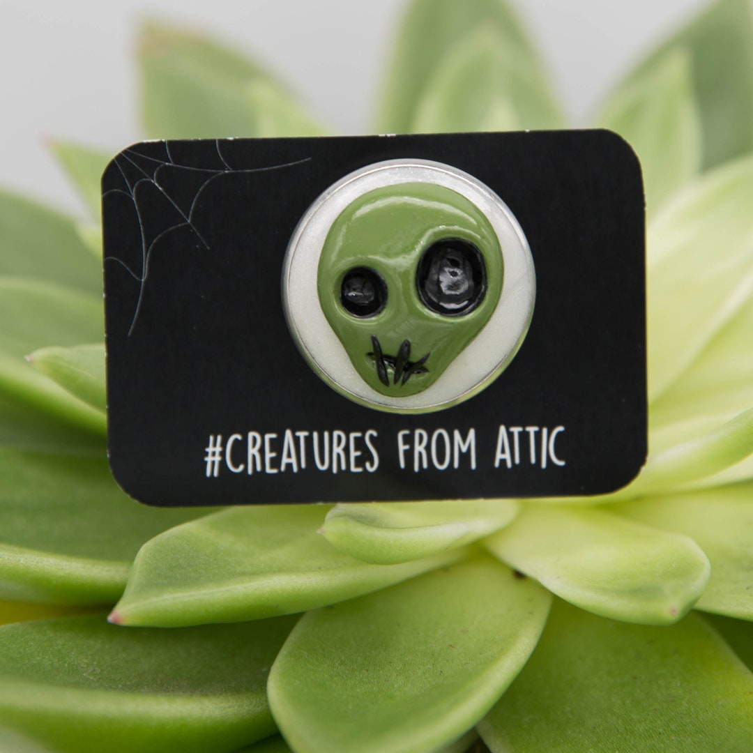 Funny Alien Pin - Etsy