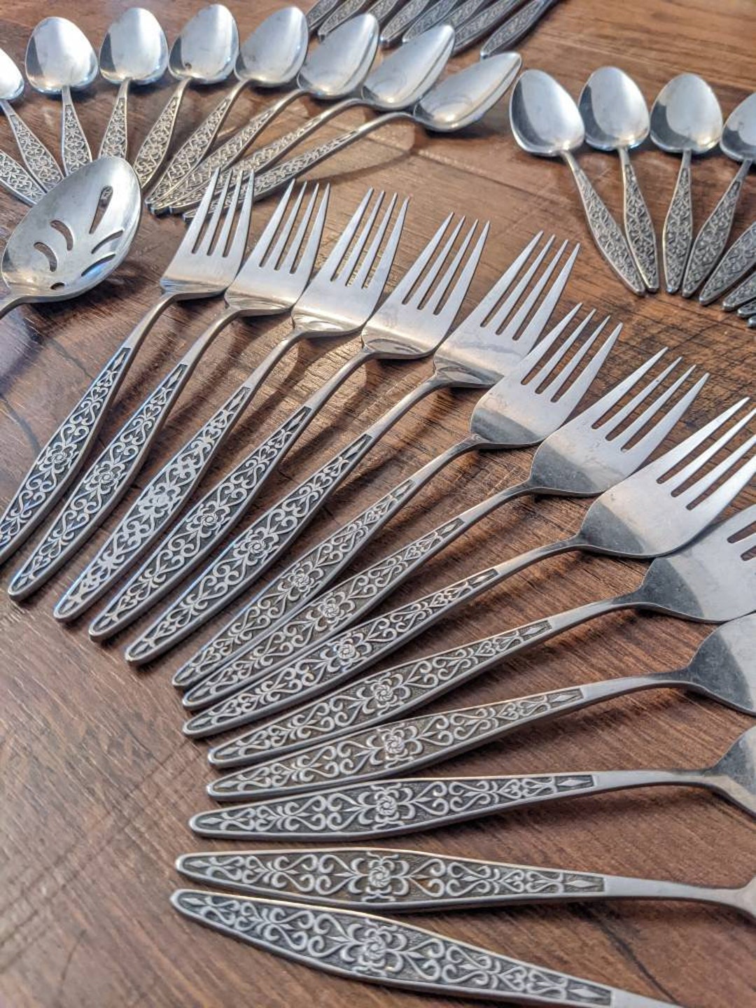 Supreme Cutlery Flatware Set Mid-century Modern Silverware Set Retro Kitchen Serving Unique ...