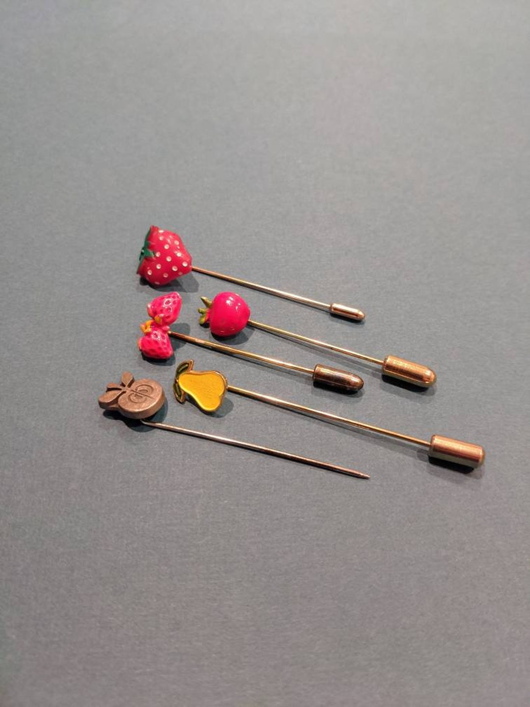 Fruit Stick Pins Fruit Jewelry Apple Pin Strawberry Pin Pear - Etsy.de