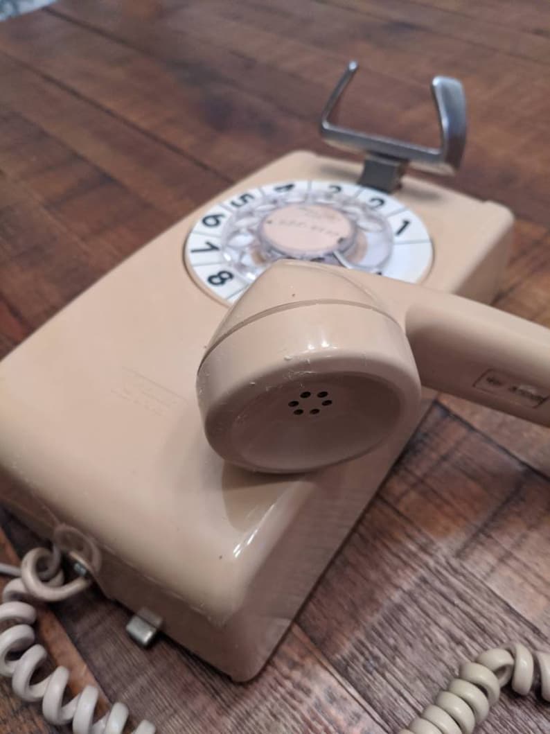 ITT Kellogg Rotary Phone Wall Mount Telephone Retro Kitchen Phone ...