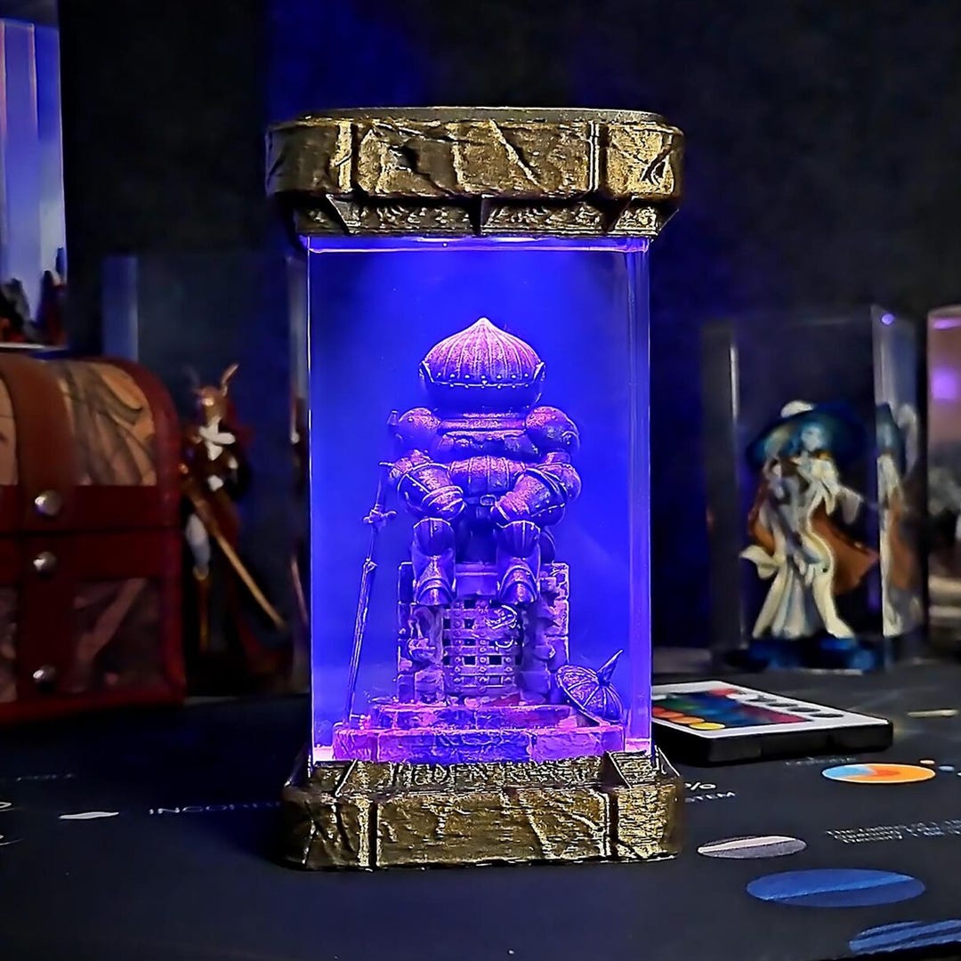 Sie.gm.eyer of Ca.tari.na Onion Knight Custom Epoxy Resin Art Lamp ...