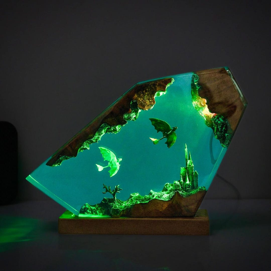 Tra.in Yo.ur Dragon Fly Over the Castle Night Lights, Resin Epoxy Lamp ...