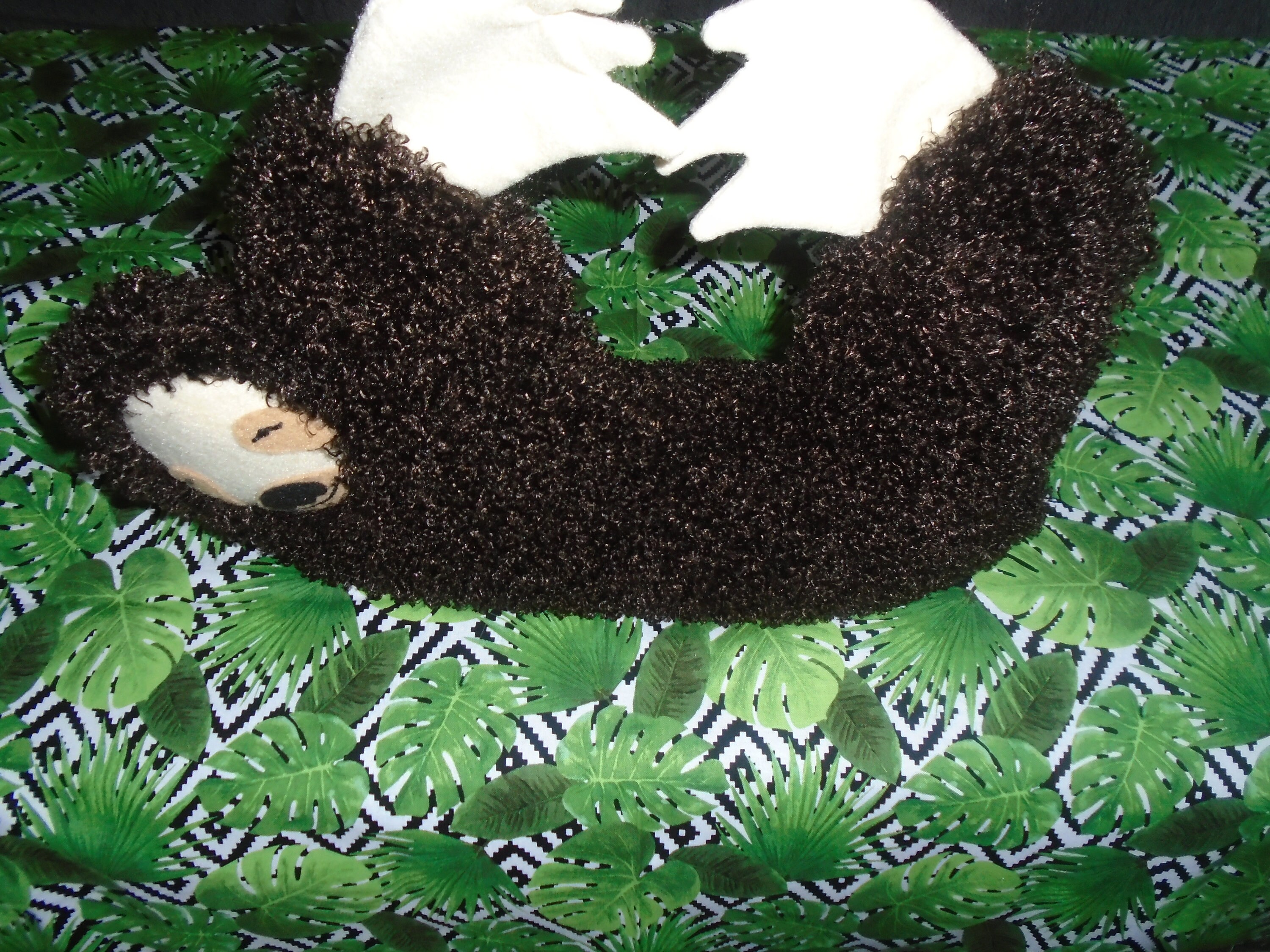 Sloth Neck Wrap, Relieves Pain, Sore Muscles. Arthiris Pain, Stiff Neck ...