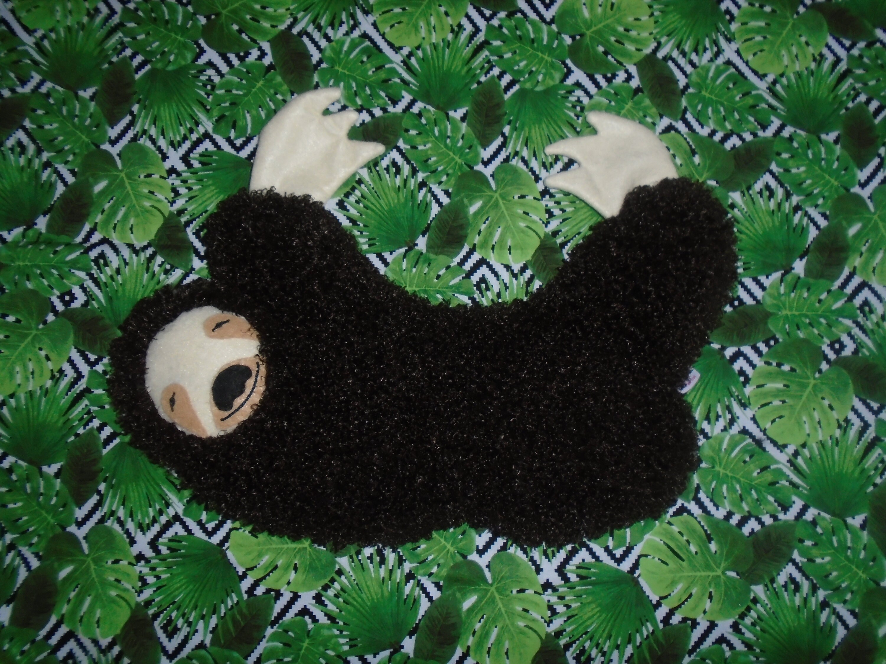 Sloth Neck Wrap, Relieves Pain, Sore Muscles. Arthiris Pain, Stiff Neck ...