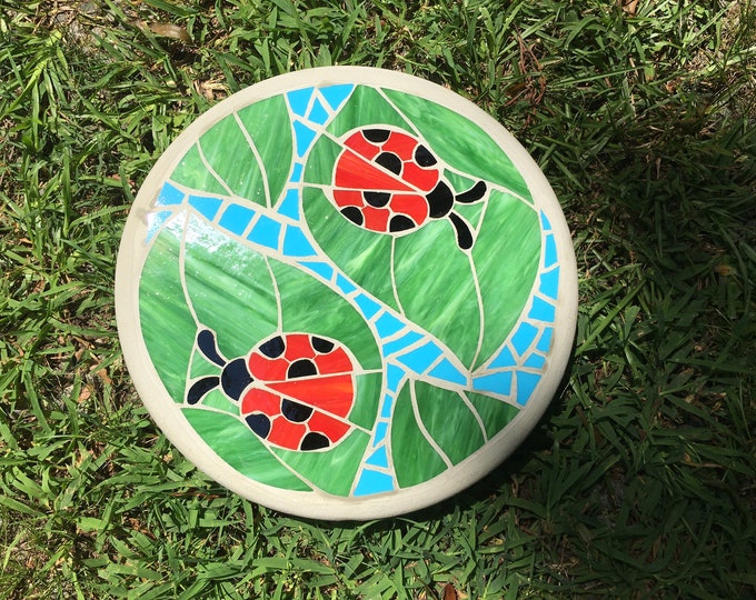 Ladybug Friends -ladybug Stepping Stone 14 Inch Round Mosaic Yard and ...