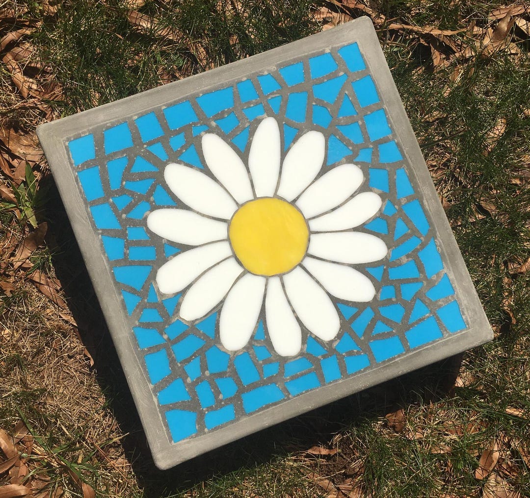 Daisy Stepping Stone Mosaic - 11 1/2 Inch Square Mosaic Stepping Stone ...