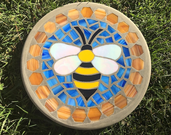 Honeycomb Hive Honey Bee Stepping Stone-14 Inch Round Mosaic - Etsy