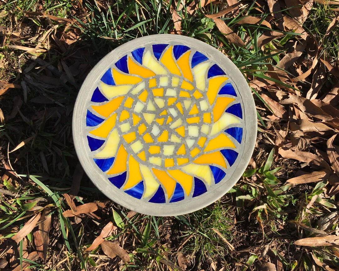 Sunny Sunshine - Sunshine Stepping Stone Mosaic - 8 Inch Round Yard and ...