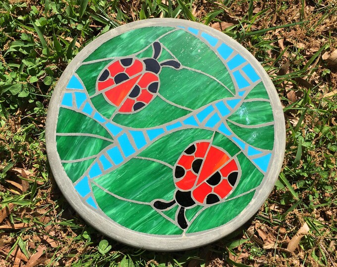 Stepping Stone Ladybug Friends - Ladybug Mosaic Stepping Stone 14 Inch ...