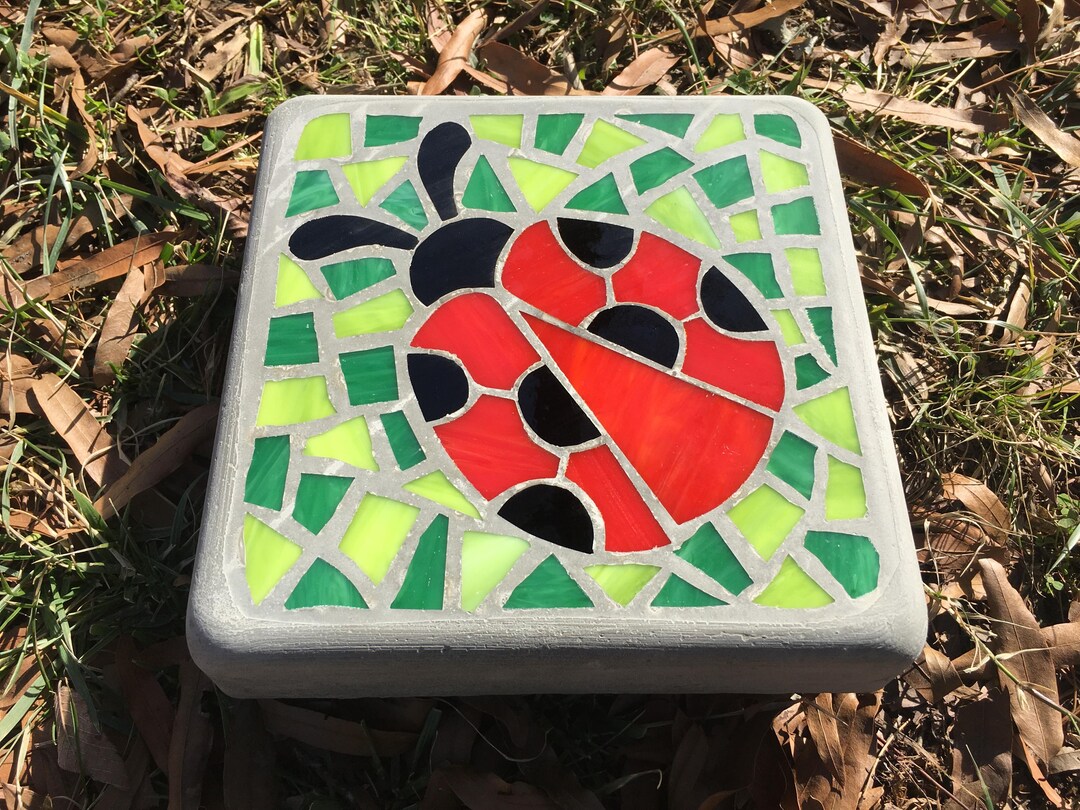 Ladybug Mosaic Stepping Stone - 8 Inch Square Stepping Stone Mosaic ...