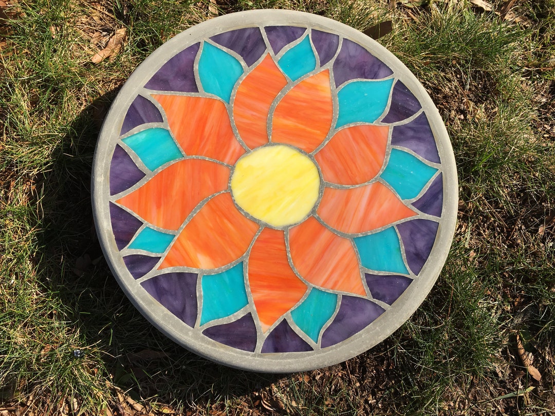 Late Summer Bloom Flower Stepping Stone 14 Inch Round Yard and Garden ...
