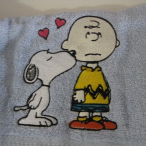Snoopy Loves Charlie Bath Towel Set - Etsy