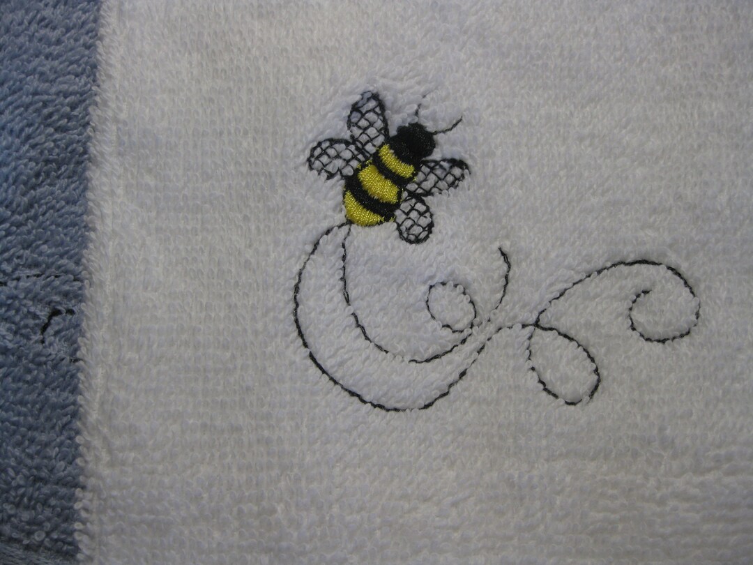 Bumble Bee Embroidered Face Cloth Set - Etsy