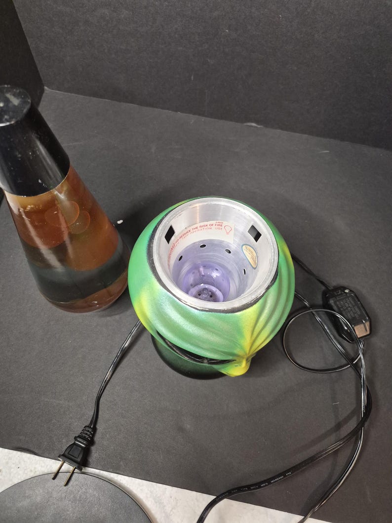 Vintage 1990s Lav-alien Icon Series Lava Lamp 17" Motion Light ...