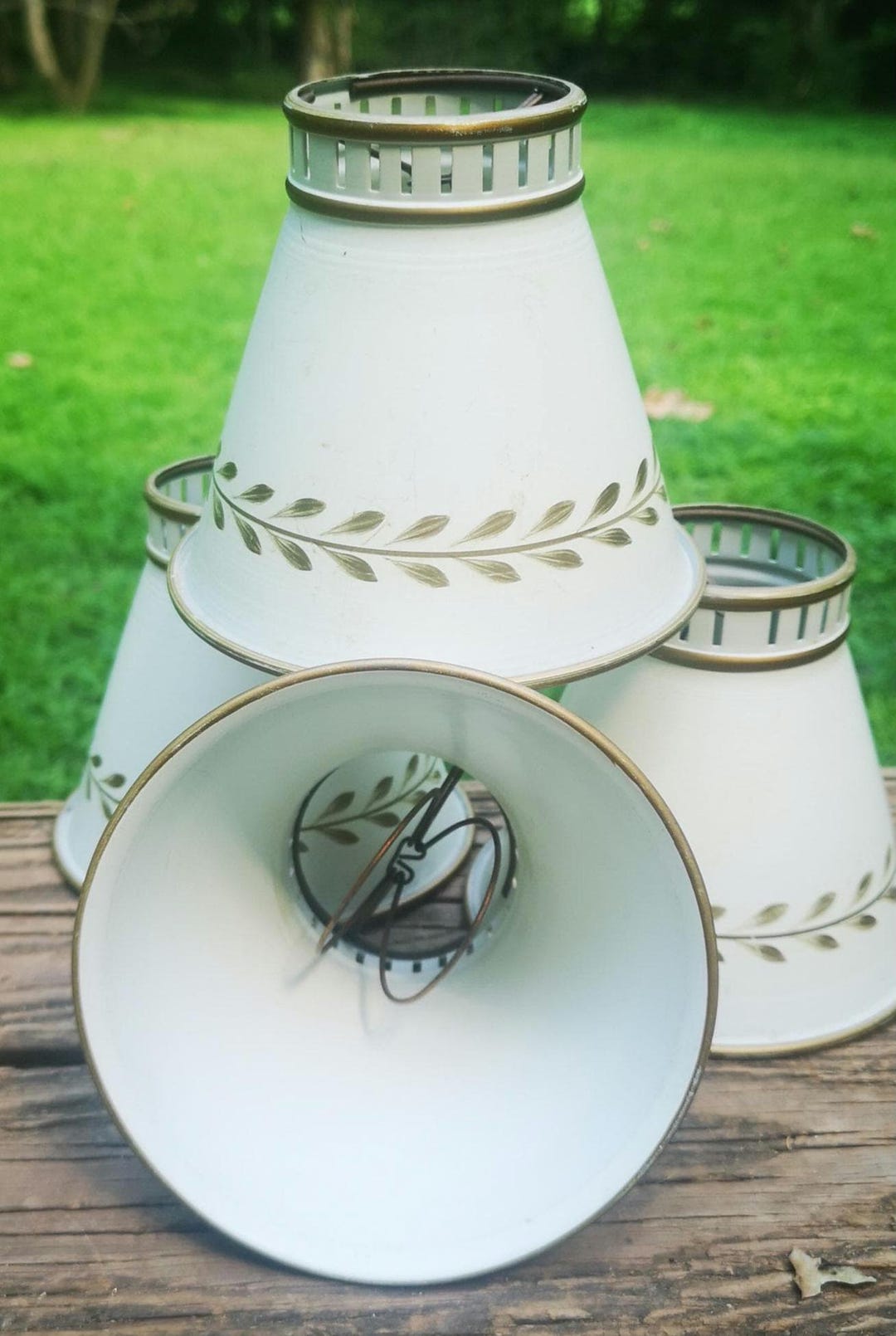 Vintage Mid Century Tole Metal Lamp Shade White Enamel Brass Garland ...