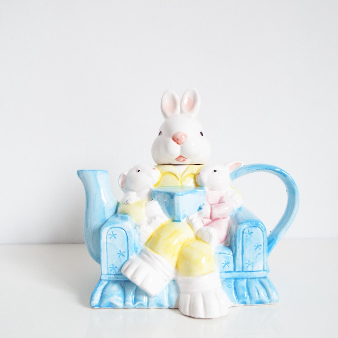 Fairytale Rabbit Teapot, Percelain Tea Pot With Rabbit Family ...