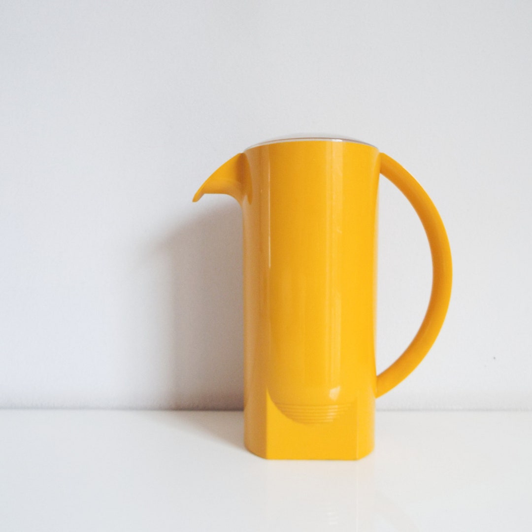 Space Age 80s Yellow Water Pitcher, Vintage Juice Dispensor, Decanter ...