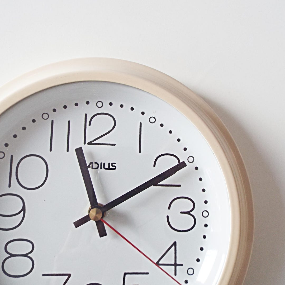 Space Age Wall Clock, Vintage Radius White Beige Clock, Wall Hanging ...