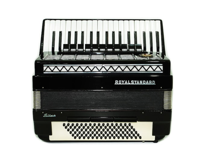 Royal Standard Silvana Accordion, Made in Germany Piano Acordian for ...