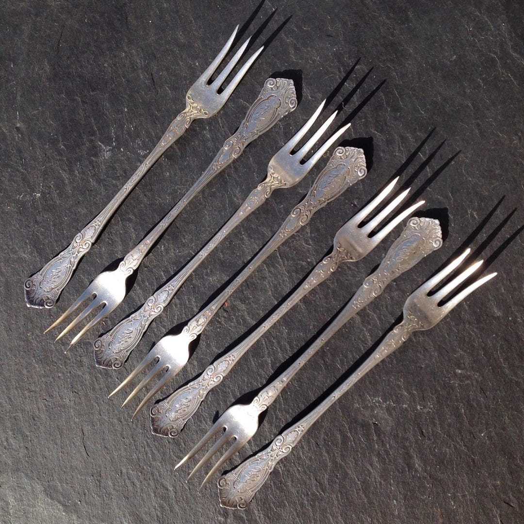 7 Wallace and Sons Sterling Oyster Forks Victorian Monogram ...