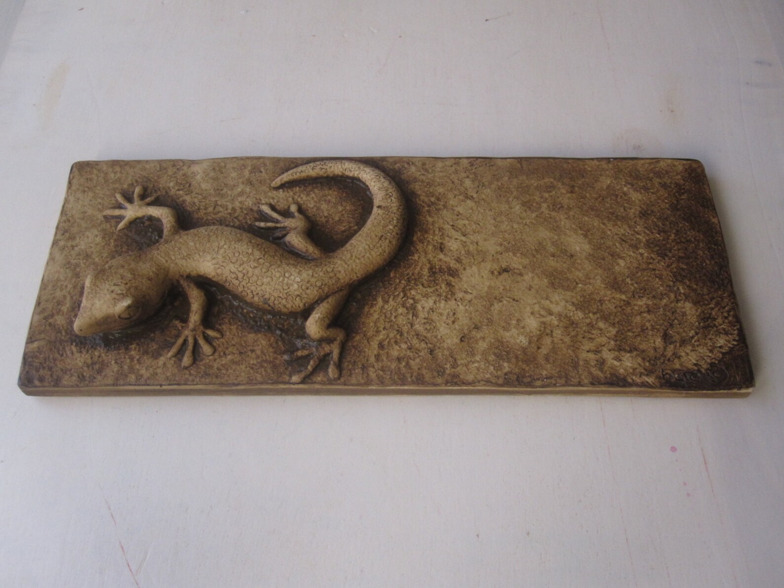 Gecko Lizard Wallsculpture Sculpted Tile Reptile Nature Art - Etsy