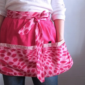 Cafe Apron, Hip Apron, Half Apron With Pockets - Pebbles Flintstone ...