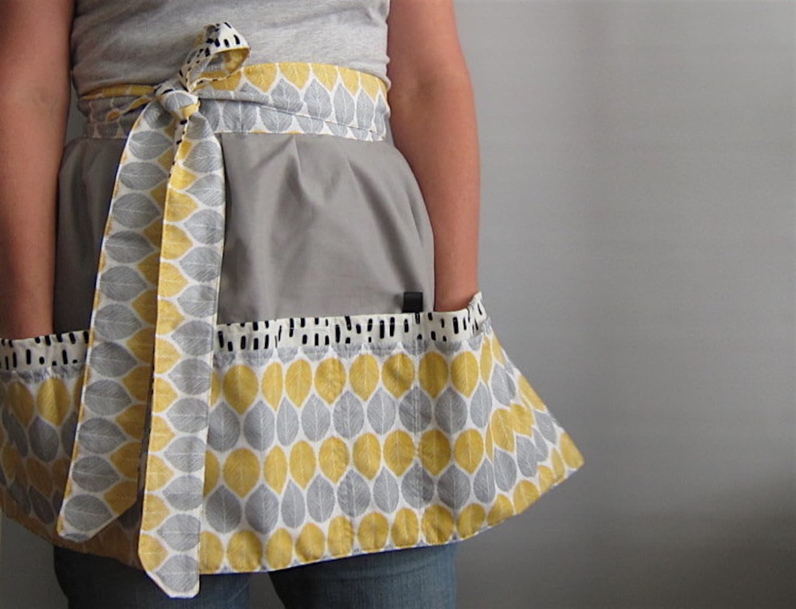 Cafe Apron, Hip Apron, Half Apron With Pockets - Collection Nature ...