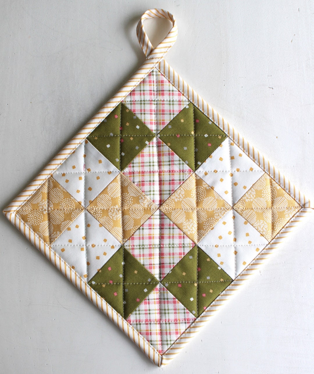 Quilted Patchwork Hot Pad, Quilted Patchwork Pot Holder, Potholder, Hot ...