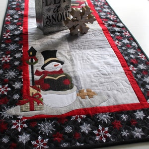 Christmas Table Runner, Snowman Caroling Applique, Flannel 24 1/2" X 48 ...