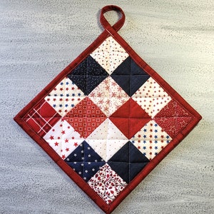Quilted Patchwork Pot Holder, 4th of July Decor, Kitchen Decor ...