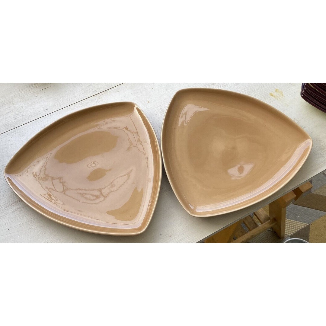 Homer Laughlin Triangle Dinner Plates Lead Free Made in USA Mustard ...