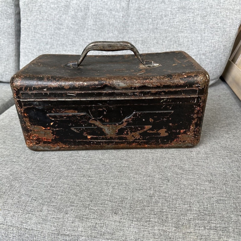 Vintage MACHINE AGE INDUSTRIAL Hot Rod Wings Embossed Metal Tool Box ...