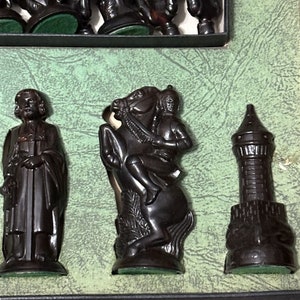 Vintage LOWE RENAISSANCE Chess Set Chessmen With Board Chess Game - Etsy