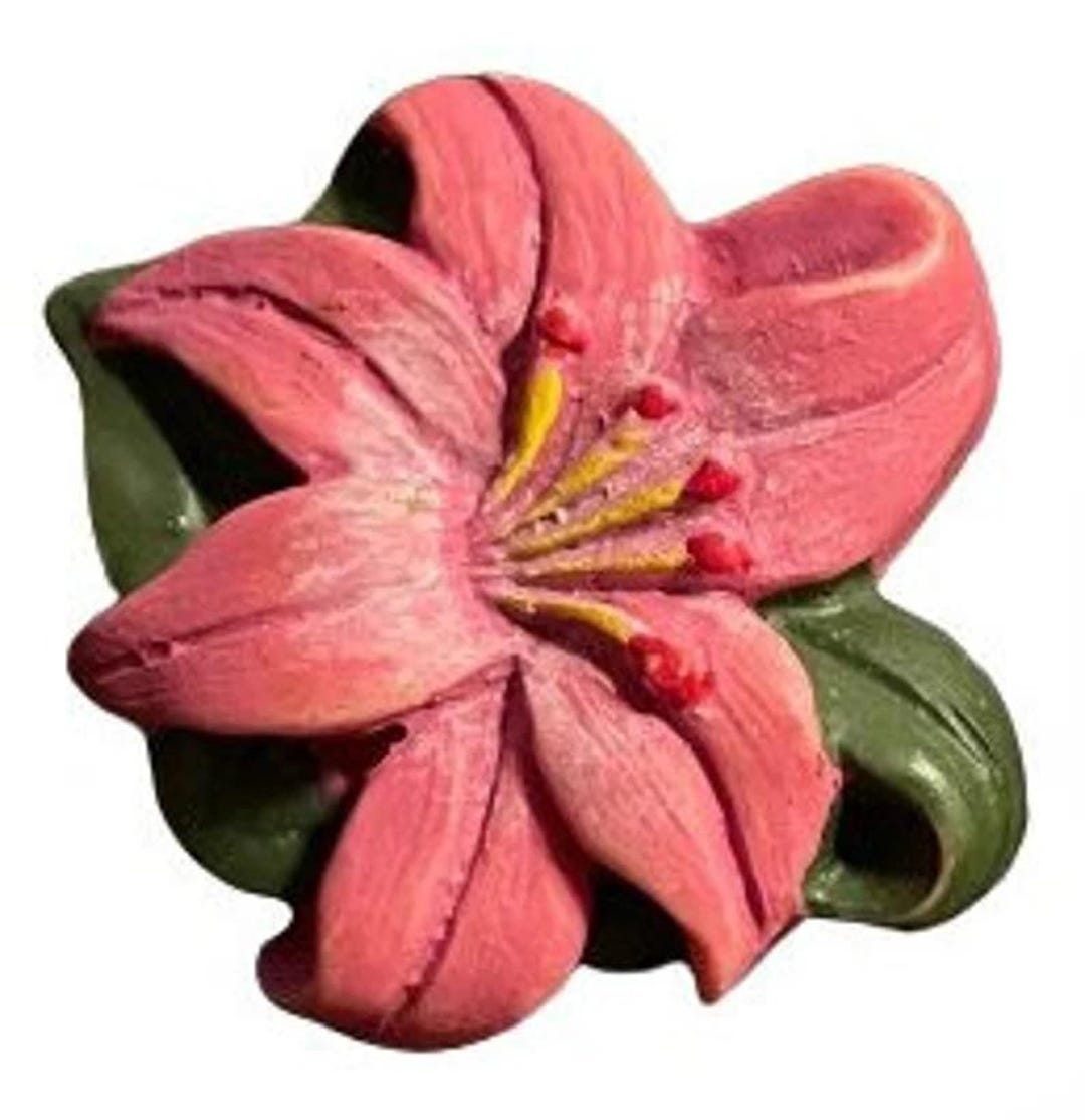 Mixed Lot of 5 Vintage Lansing Buttons, 2 Pink Lily Buttons, 1 Daffodil ...