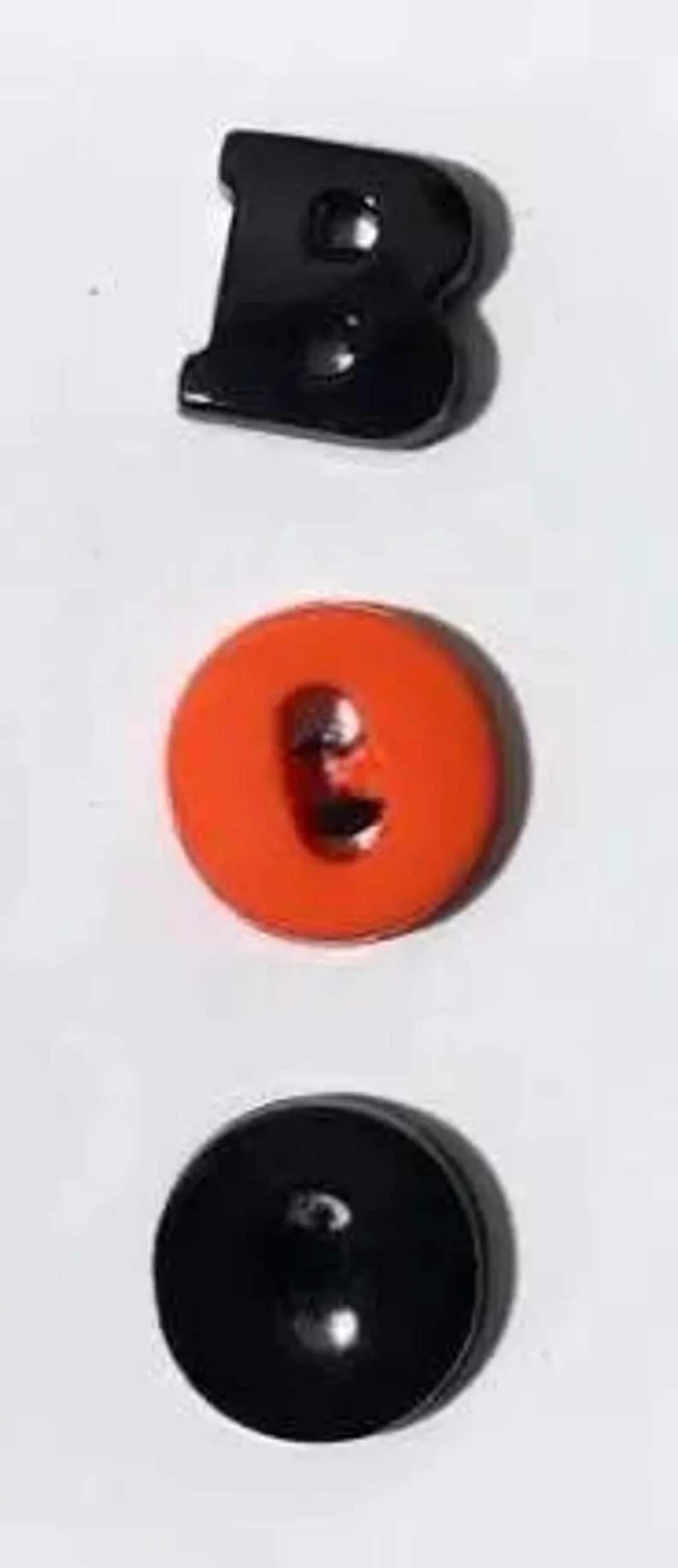 Mixed Lot of 9 Vintage Halloween Buttons, Boo Buttons, Letter Buttons ...