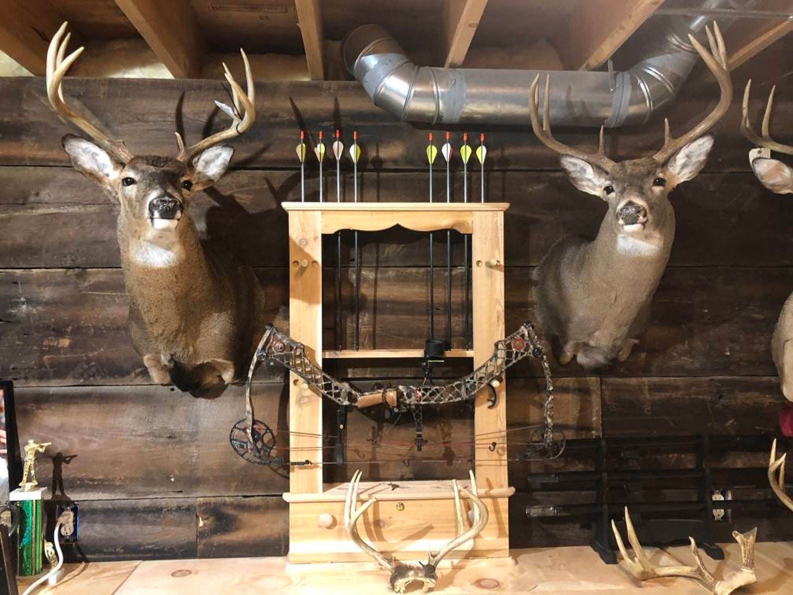 Archery Bow Rack - Arrows Store Vertical. Constructed in Western Cedar ...