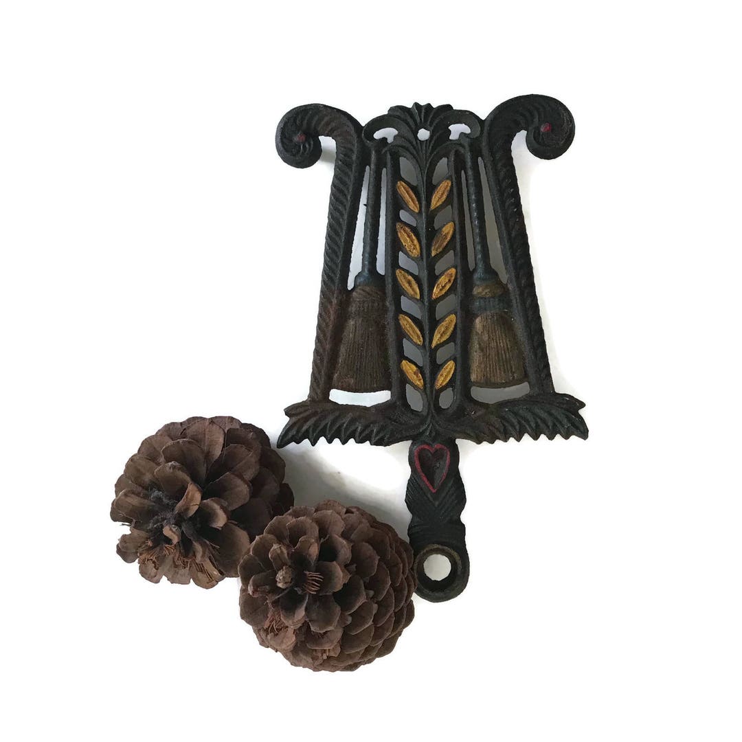 Vintage Cast Iron Trivet, Rustic Wall Decor, Farmhouse Kitchen ...