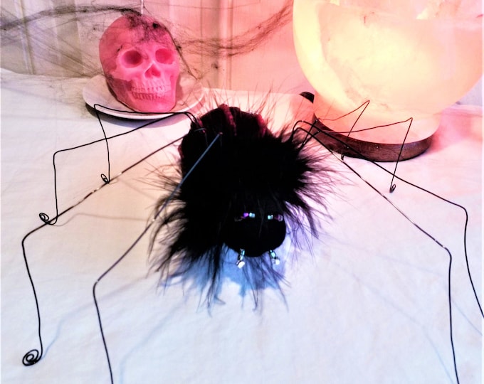 Handmade Wire Spider Decor, Textile Spider Art, Soft Sculpture Spider ...